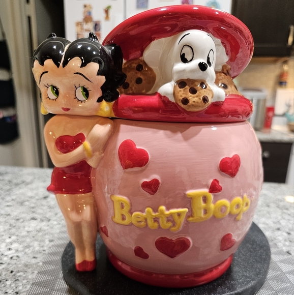 Betty Boop | Kitchen | Betty Boop And Pup Ceramic Cookie Jar | Poshmark